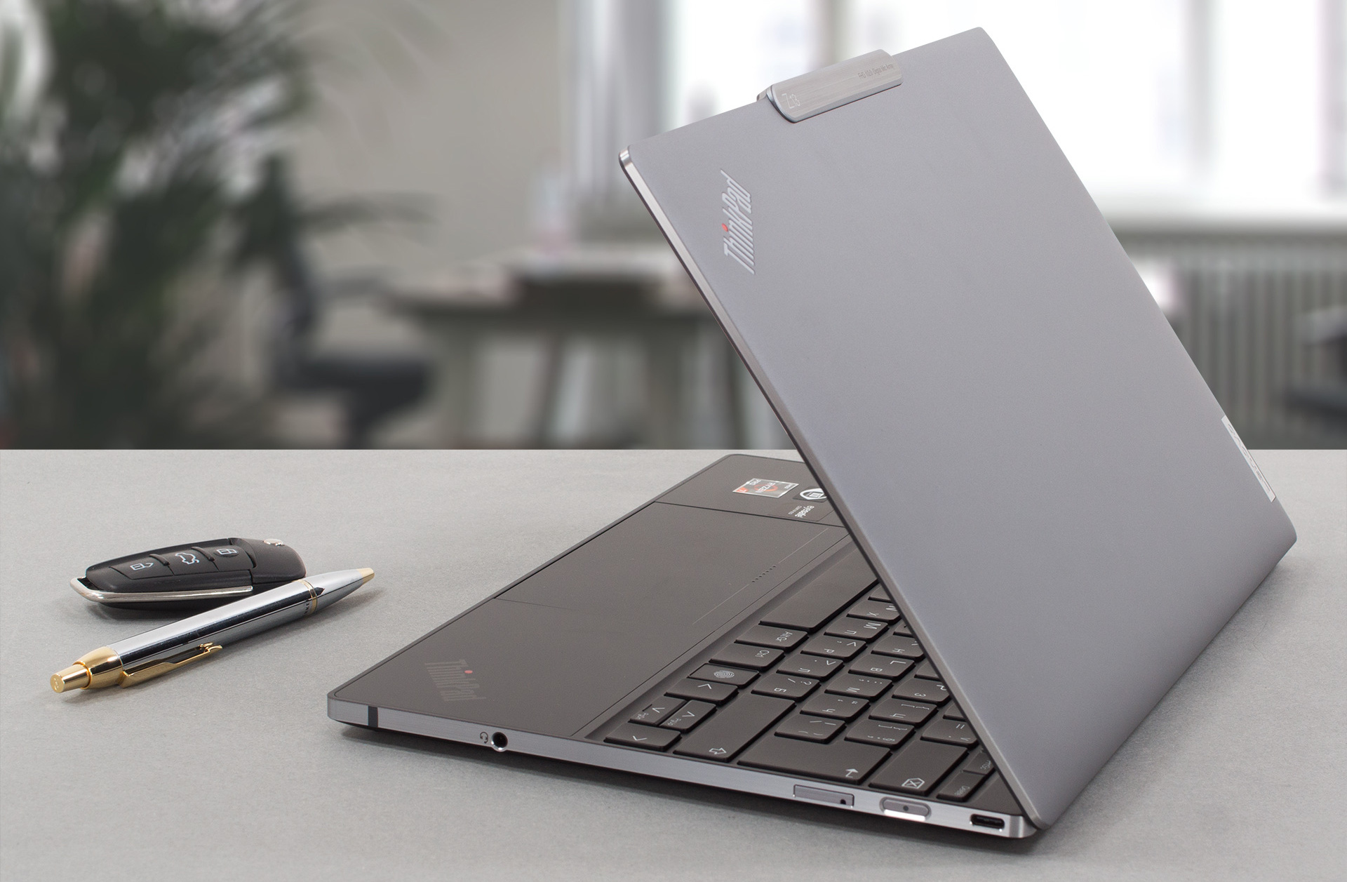 [In-Depth Comparison] Lenovo ThinkPad Z13 Gen 1 vs Dell XPS 13 Plus ...