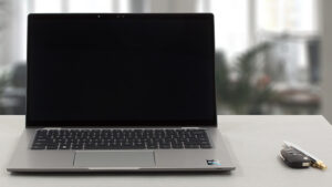 Dell Latitude 14 7430 (2-in-1) review | LaptopMedia.com