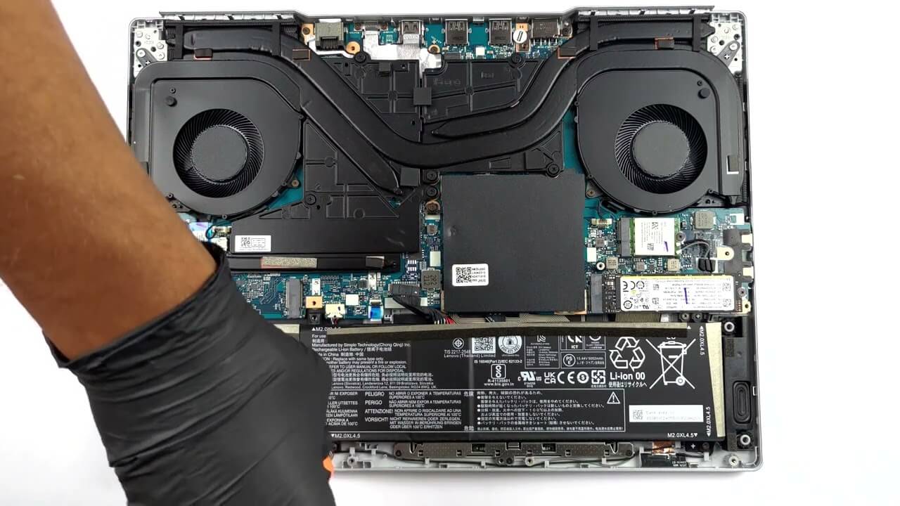 Inside Lenovo Legion 5 (15", 2022) - disassembly and upgrade options ...