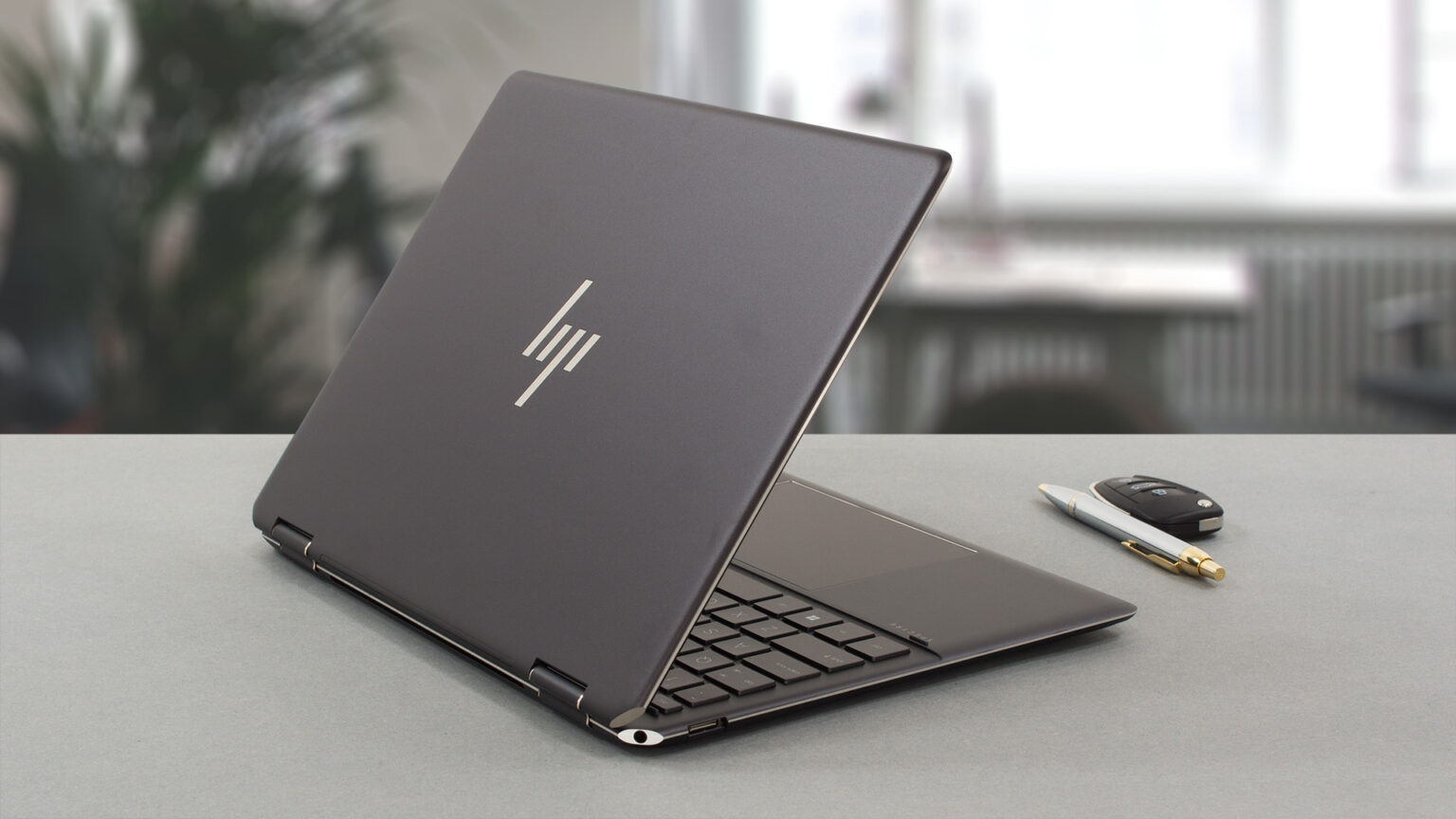 HP Spectre x360 14 (14-ef0000) review | LaptopMedia.com