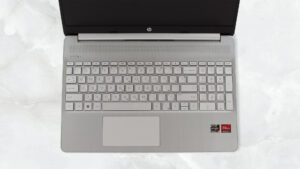 HP 15s (15s-eq3000) review - what can the low price tell about it ...