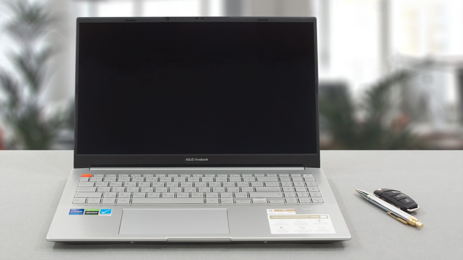 ASUS Vivobook Pro 15 OLED (K6502) review - this Vivobook has a MUX ...
