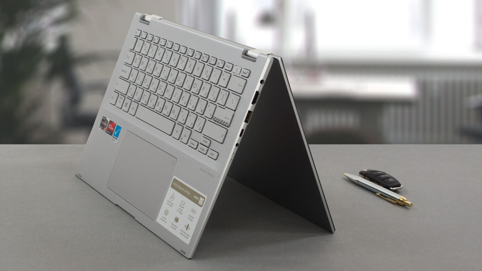 ASUS Vivobook S 14 Flip OLED (TN3402) review | LaptopMedia.com