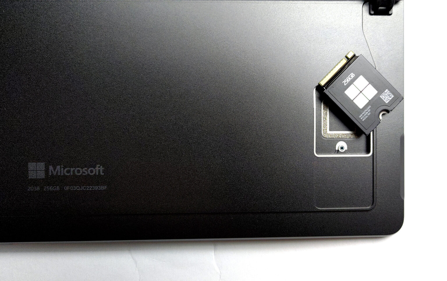 Microsoft Surface Pro 9 - Top 5 Pros and Cons | LaptopMedia.com