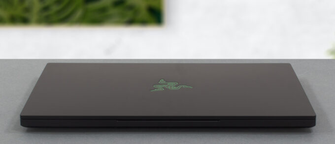 Razer Blade 14 (Early 2022) review - it's crazy how much power you can ...