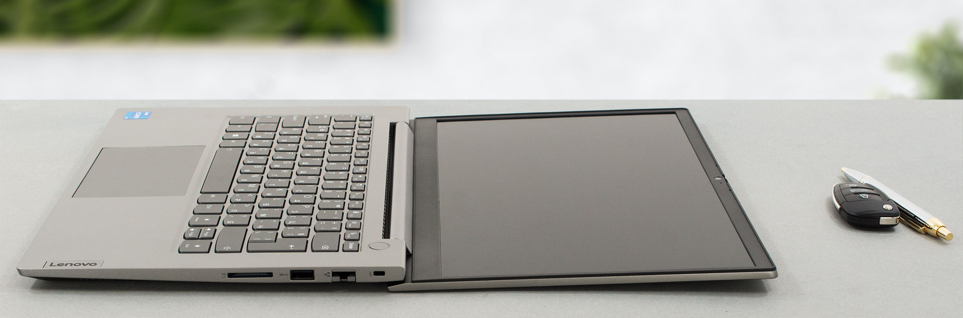 Lenovo ThinkBook 14 Gen 4 review - business in style: Design and ...