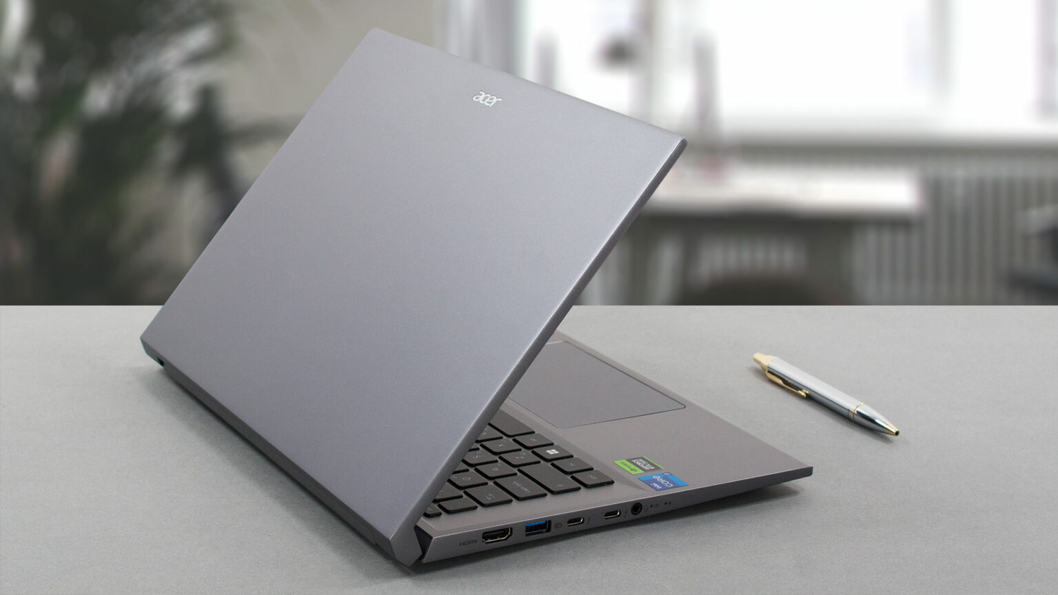 Acer Swift X 14 (SFX14-71G) Critique de l'Acer Swift X 14 (SFX14-71G ...