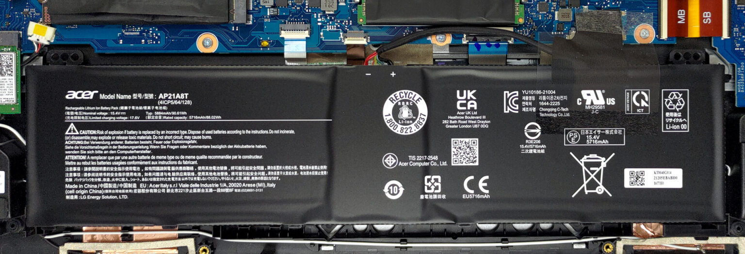 如何打开 Acer Predator Helios Neo 16 (PHN16-71) - 拆解和升级选项 | LaptopMedia 中国