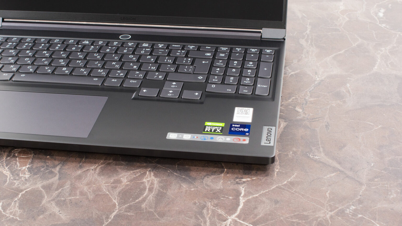 Lenovo Legion Slim 7i / S7 (16" Intel, Gen 8) review - surprisingly powerful thin gaming laptop ...