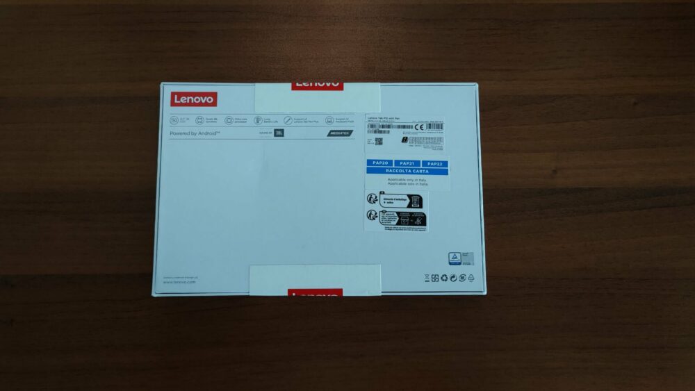 Recensione del Lenovo Tab P12 (TB370FU): ottima qualità costruttiva e ...