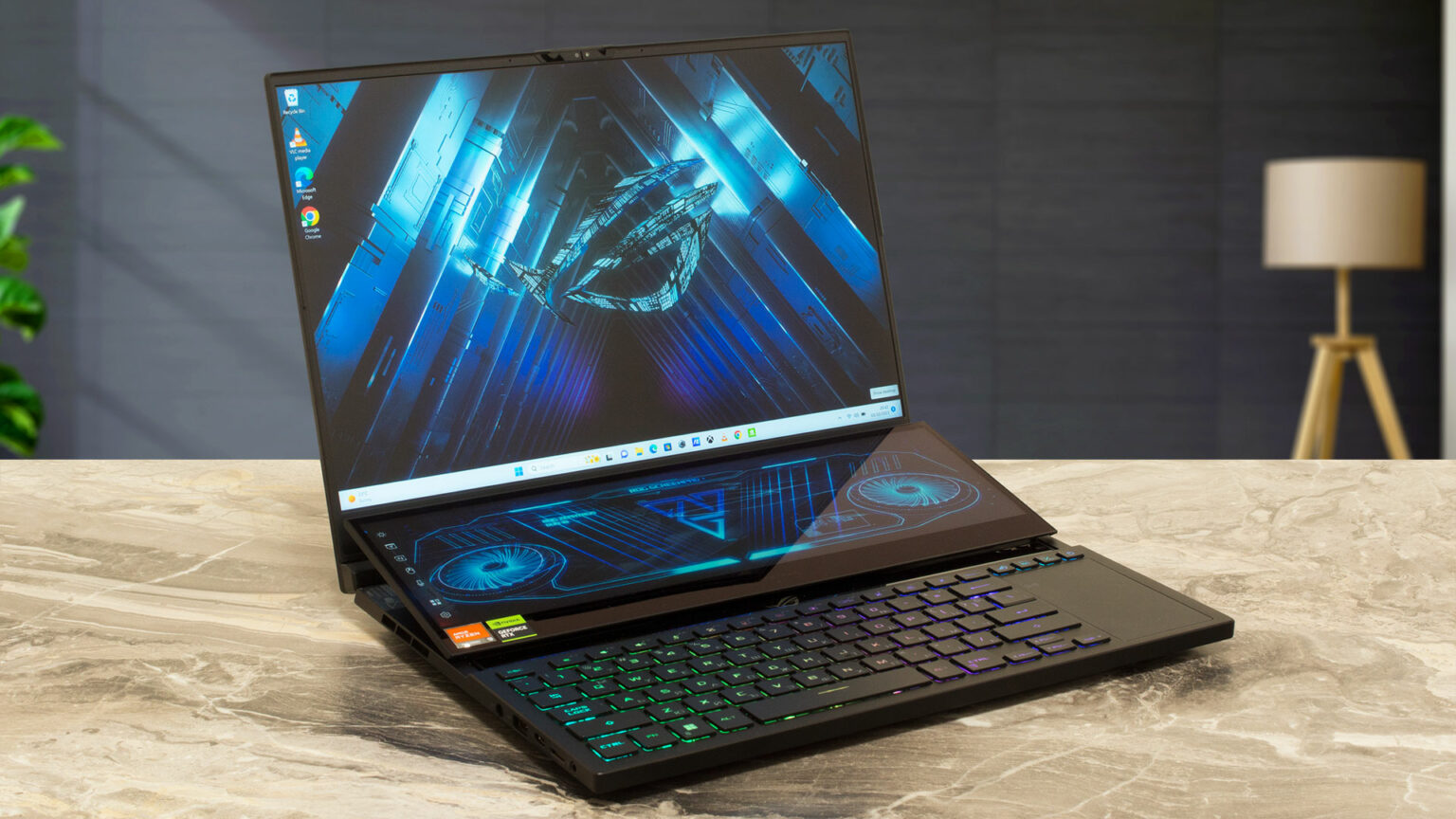 ASUS ROG Zephyrus Duo 16 (GX650, 2023) review - double the screen ...