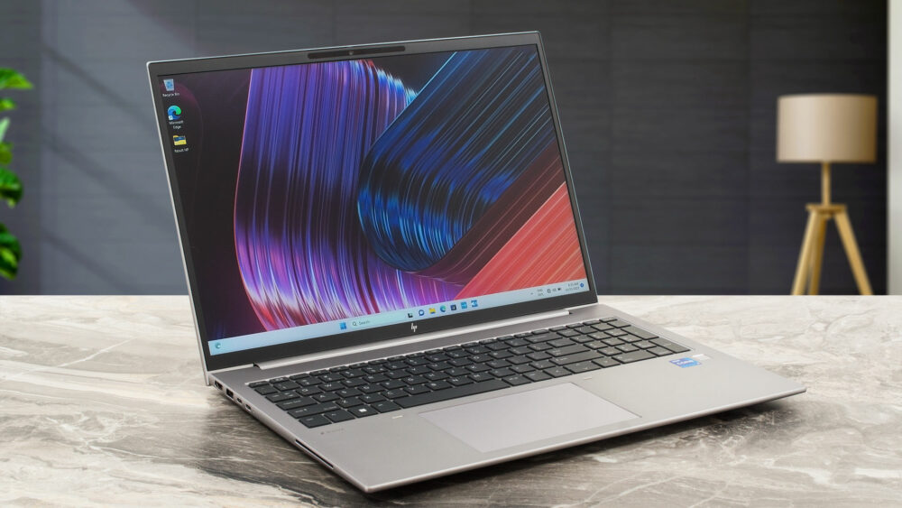 惠普 ZBook Firefly 16 G10 评测--大负荷下 CPU 时钟较低，但电池续航时间令人印象深刻 | LaptopMedia 中国