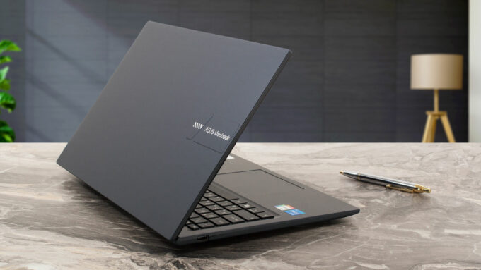 ASUS Vivobook 15 F1504 (X1504) review - inexpensive laptop that ...