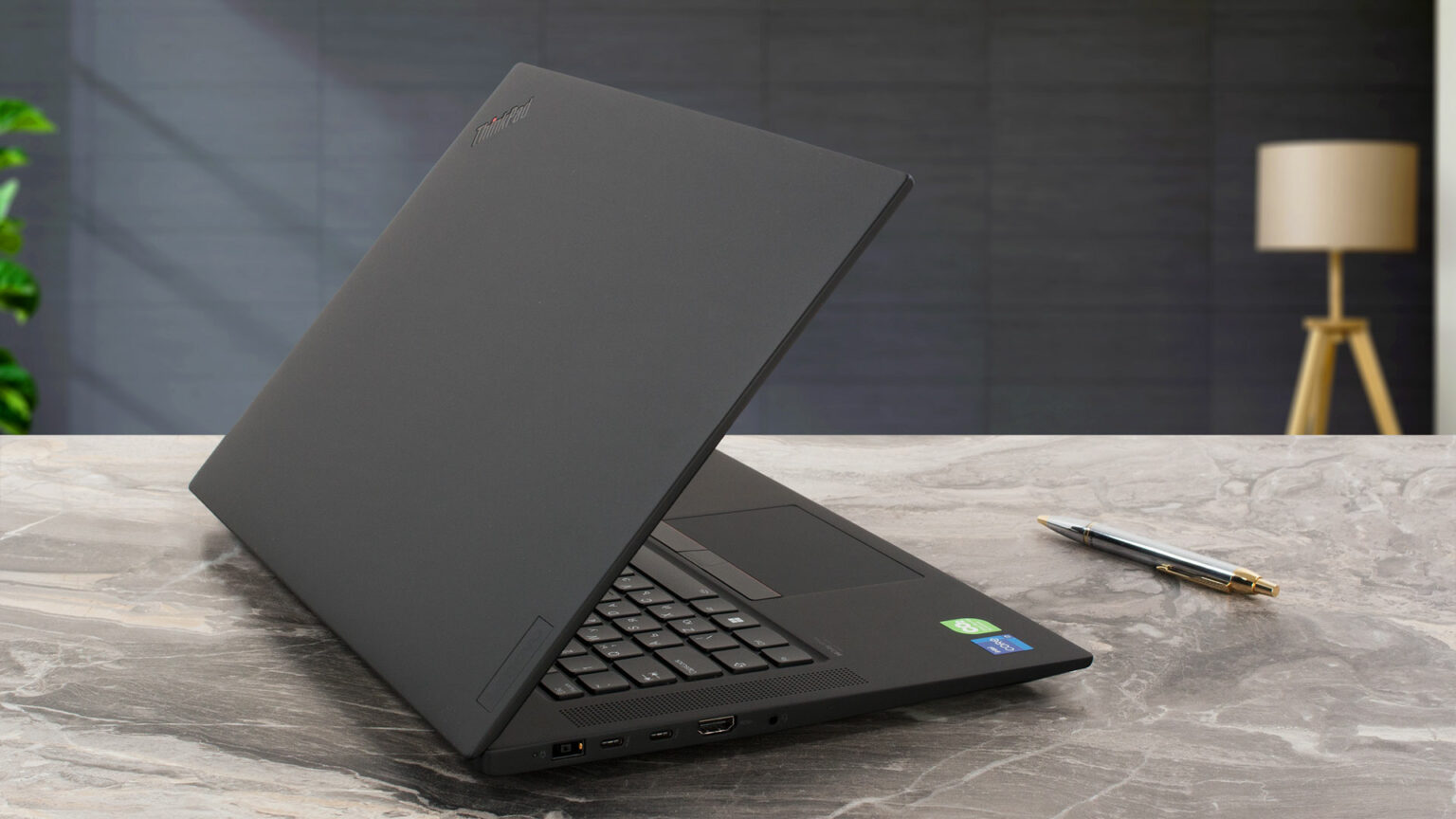 Lenovo ThinkPad P1 Gen 6 review - capable hardware, good comfort under ...