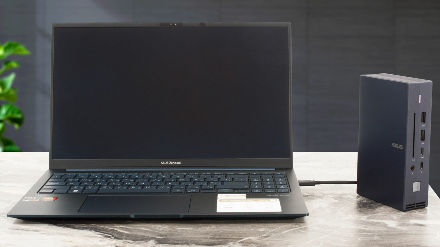 ASUS Zenbook 15 OLED (UM3504) review - has a stunning display and light ...