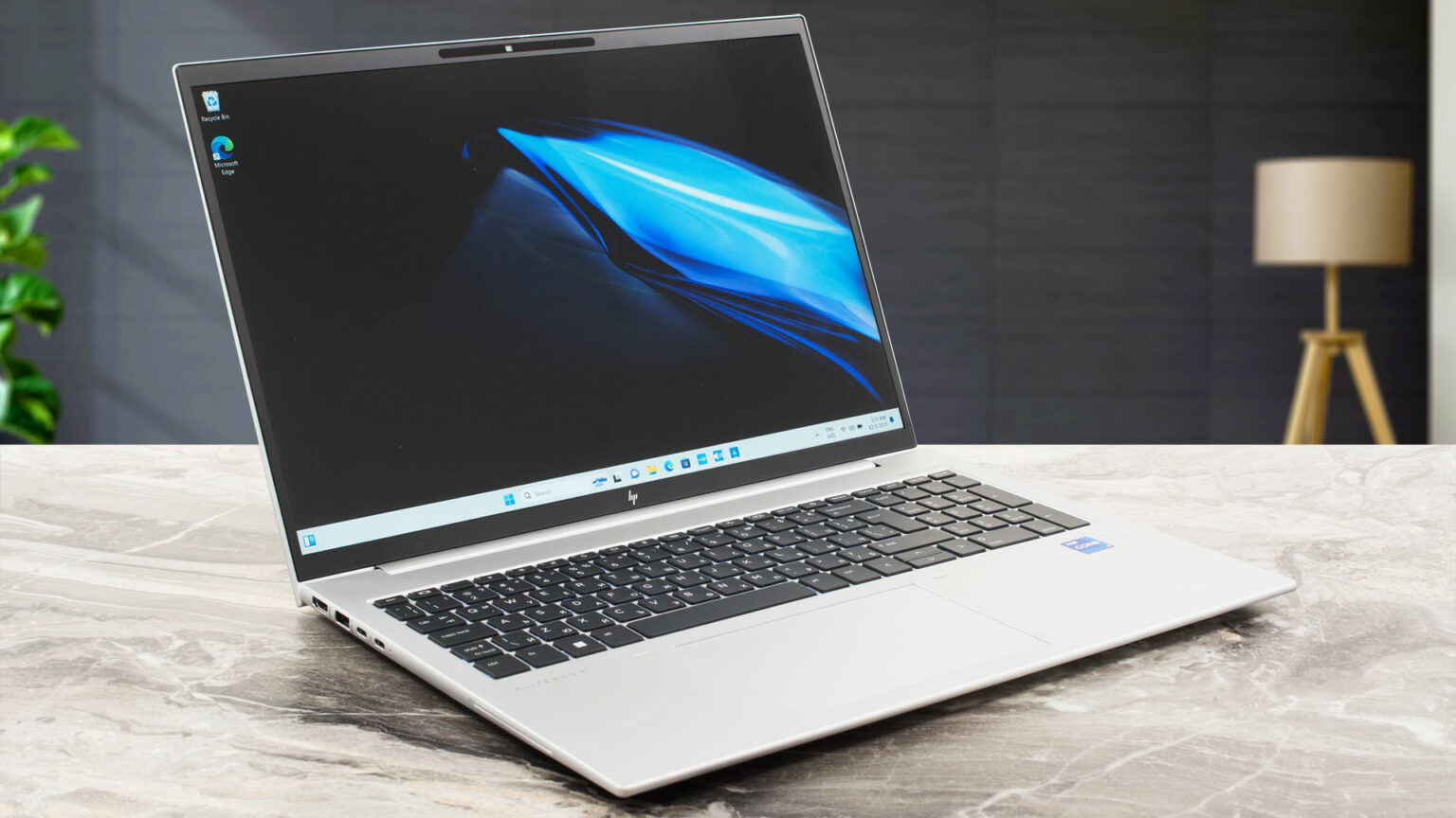 HP EliteBook 860 G10 review - snappy and light office device with all ...