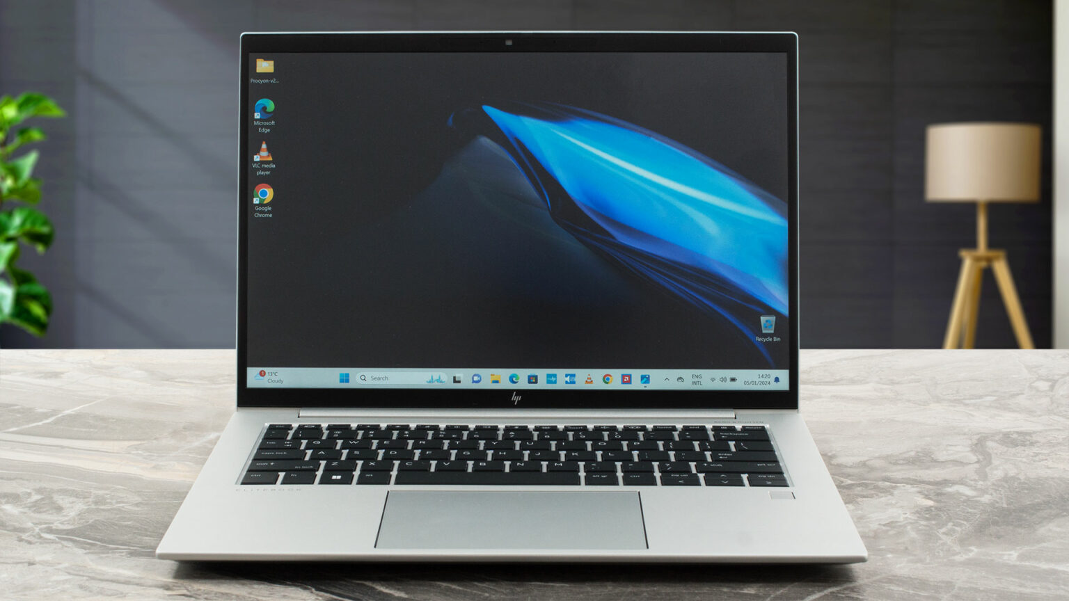 HP EliteBook 845 G10 review - fast office machine with powerful and ...