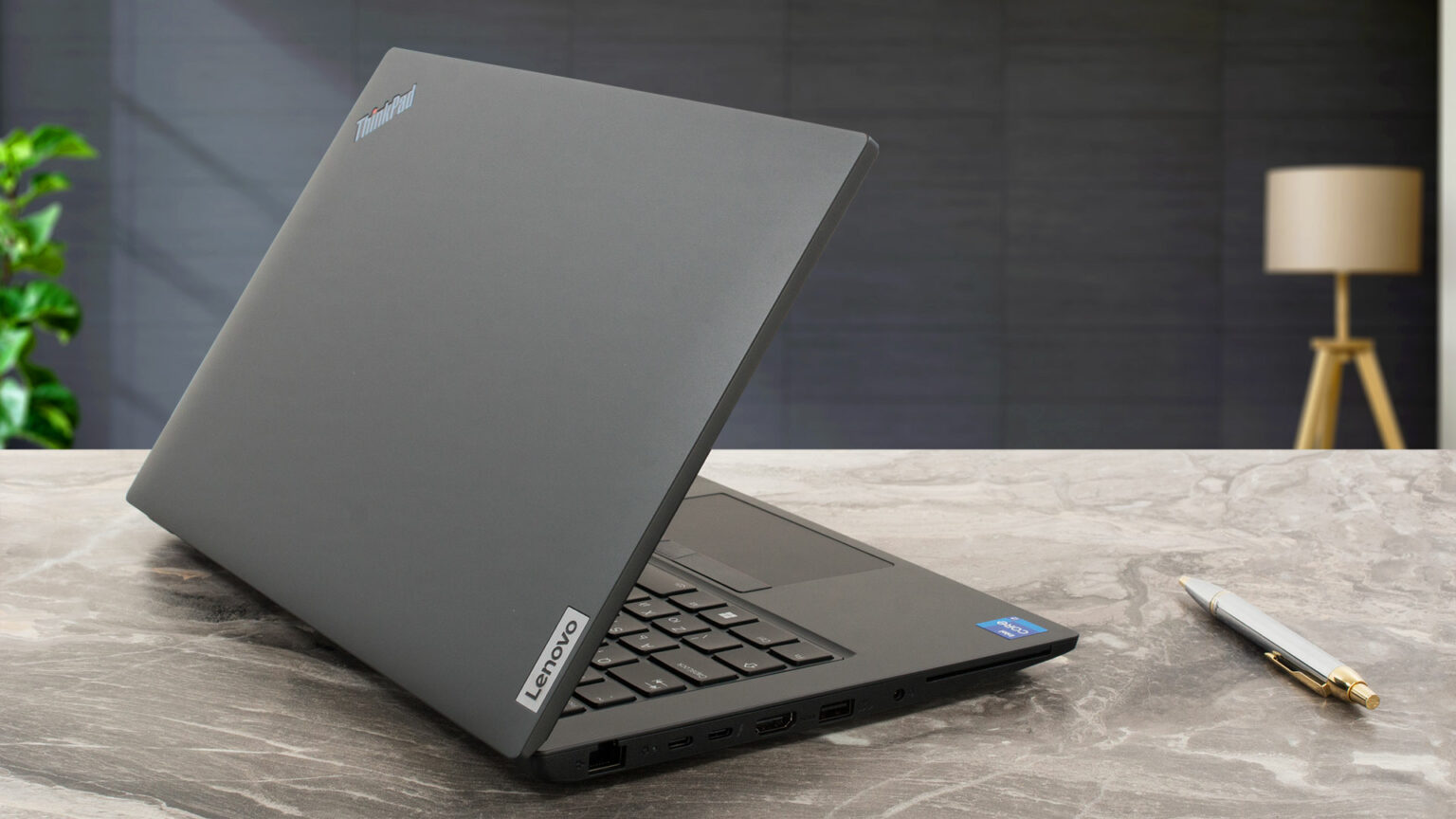 联想 ThinkPad L14 Gen 4（英特尔）评测--轻便设备，风扇安静，电池续航时间长: 判决 | LaptopMedia 中国