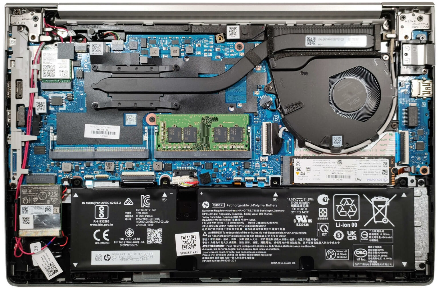 如何打开 HP EliteBook 640 G10 - 拆解和升级选项 | LaptopMedia 中国