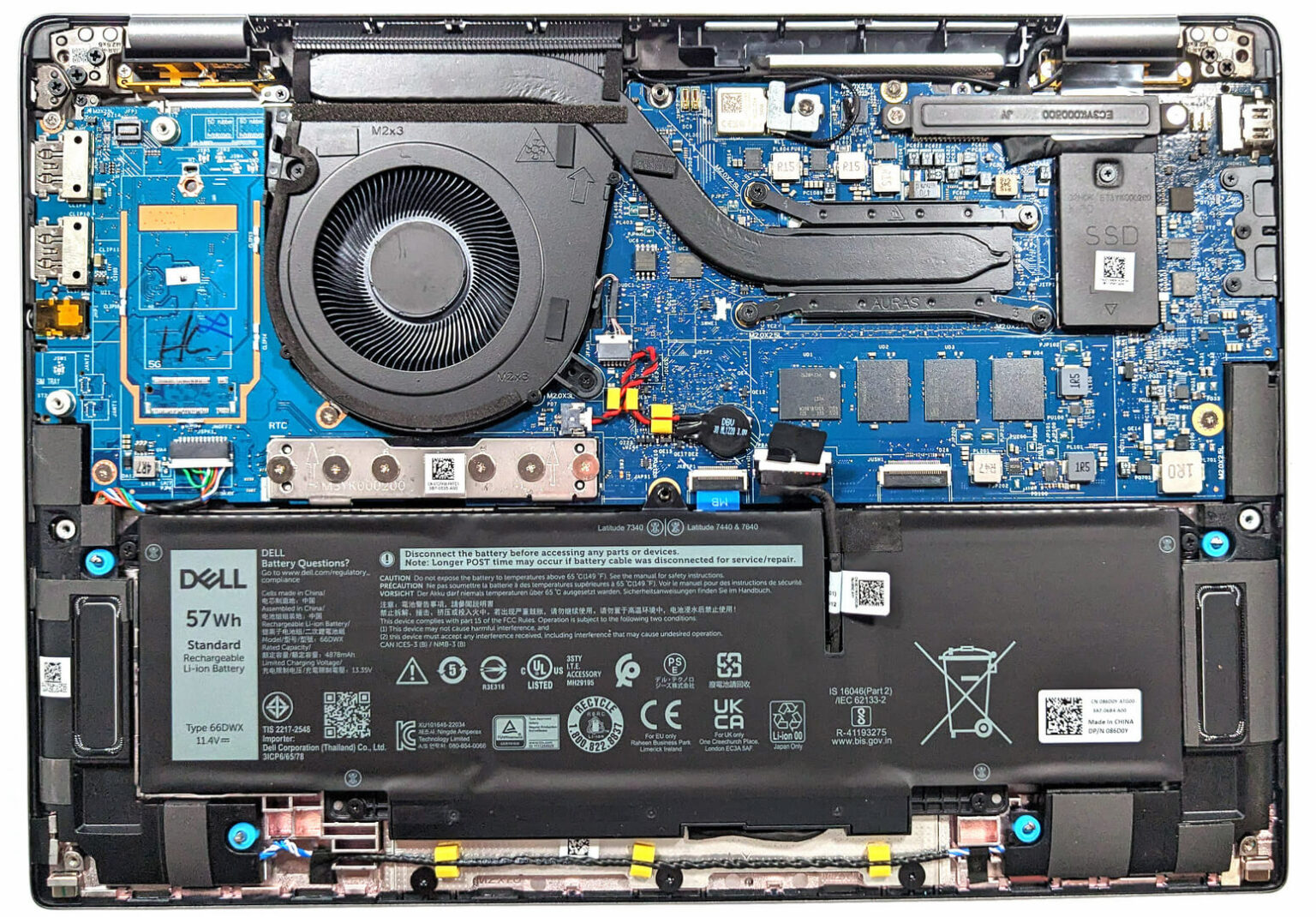 How to open Dell Latitude 14 7440 – disassembly and upgrade options | LaptopMedia.com