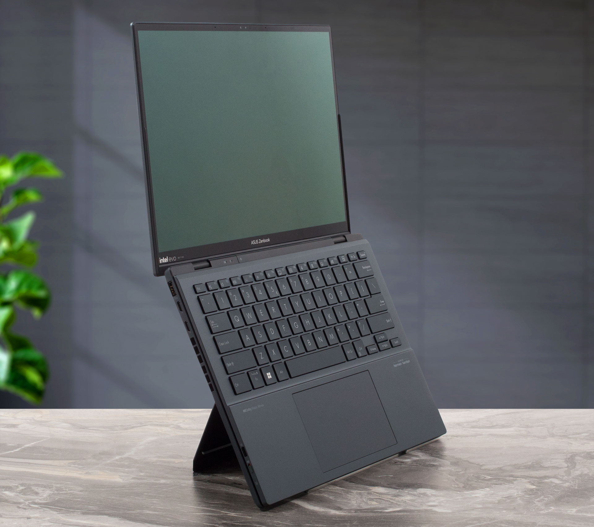 ASUS Zenbook DUO (UX8406) review - Dual OLED Multitasking Masterpiece ...