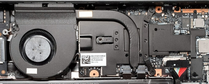 How to open Lenovo Legion Go – disassembly and upgrade options ...