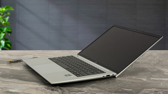 HP EliteBook 840 G10 review - Business Laptop with a Breathtaking ...