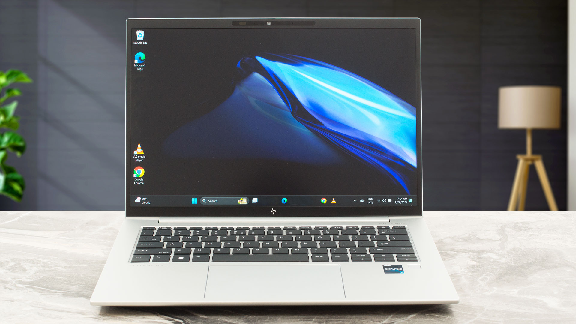HP EliteBook 840 G10 review - Business Laptop with a Breathtaking ...