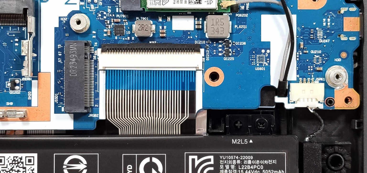 How to open Lenovo Legion Pro 5i (16, Gen 9) – disassembly and upgrade ...