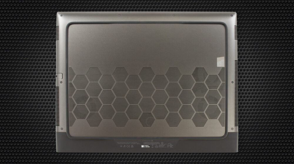 Alienware m18 R2 review - Top-Tier Performance with a Few Pricey Quirks | LaptopMedia.com