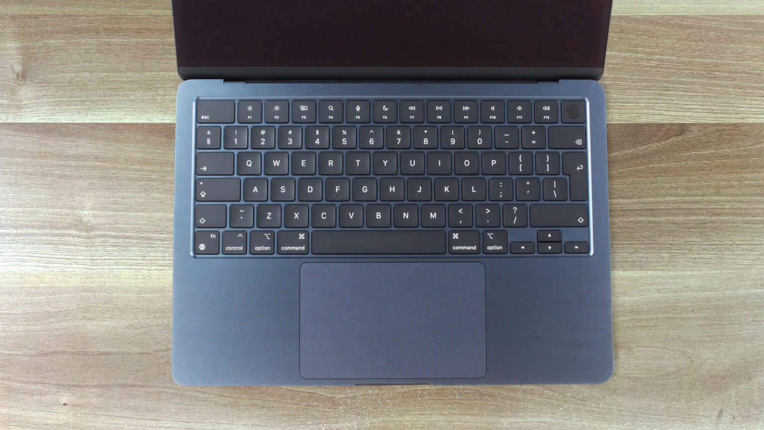 Apple MacBook Air (M3) 13" vs 15": Choosing the Right MacBook for Your ...