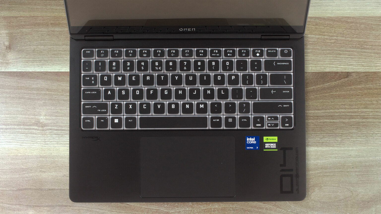 HP OMEN Transcend 14 (14-fb0000) review - this Mini-Gaming Beast Packs ...