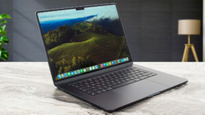 Apple MacBook Air (15", M3) review - Big Screen Power in a Thin and ...
