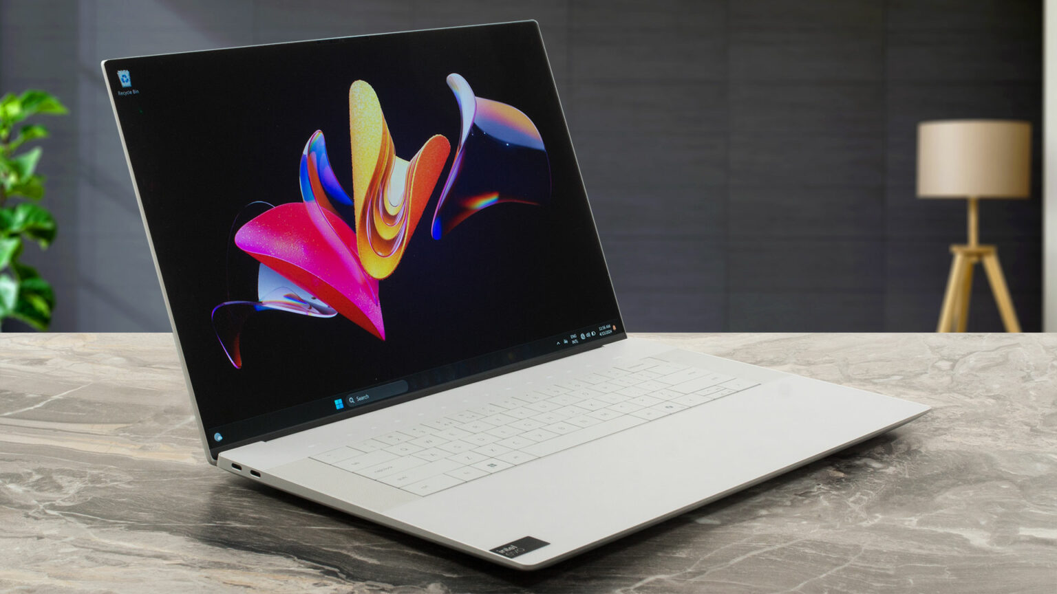 Dell XPS 16 9640 review - The 16-Inch Laptop That Does It All | LaptopMedia Canada