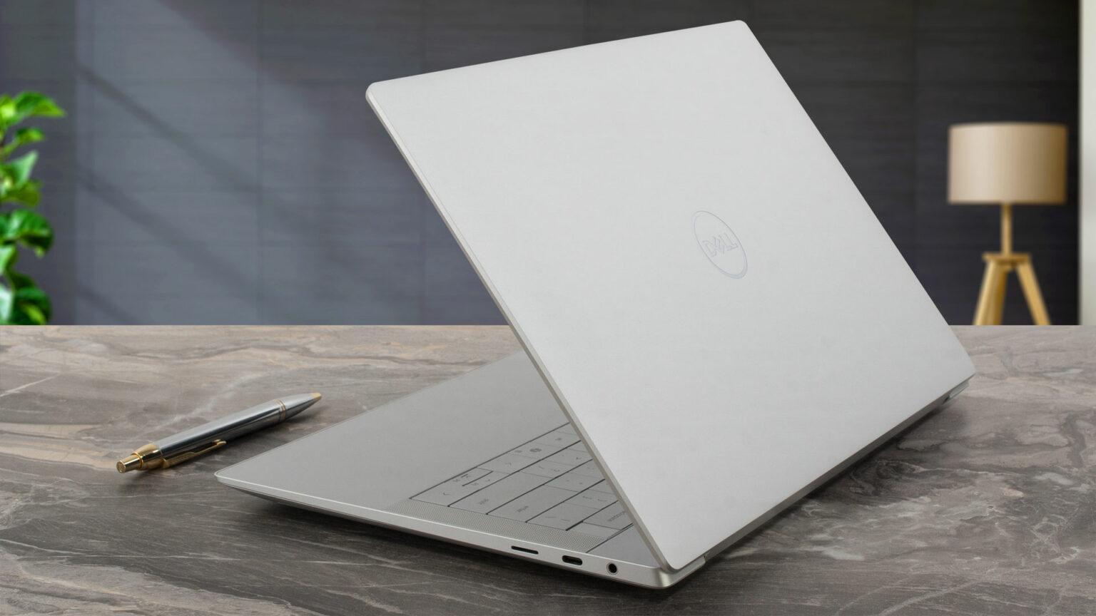 Dell XPS 14 9440 review - Blazing Performance, Stunning Display, All ...