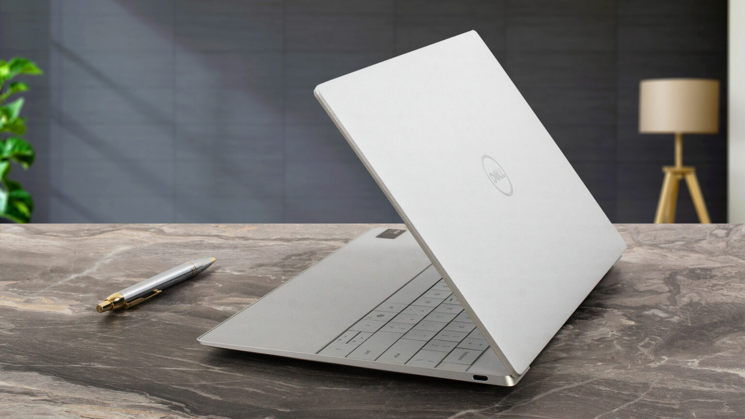 Dell XPS 13 9340 review - Striking Balance Between Style, Performance ...