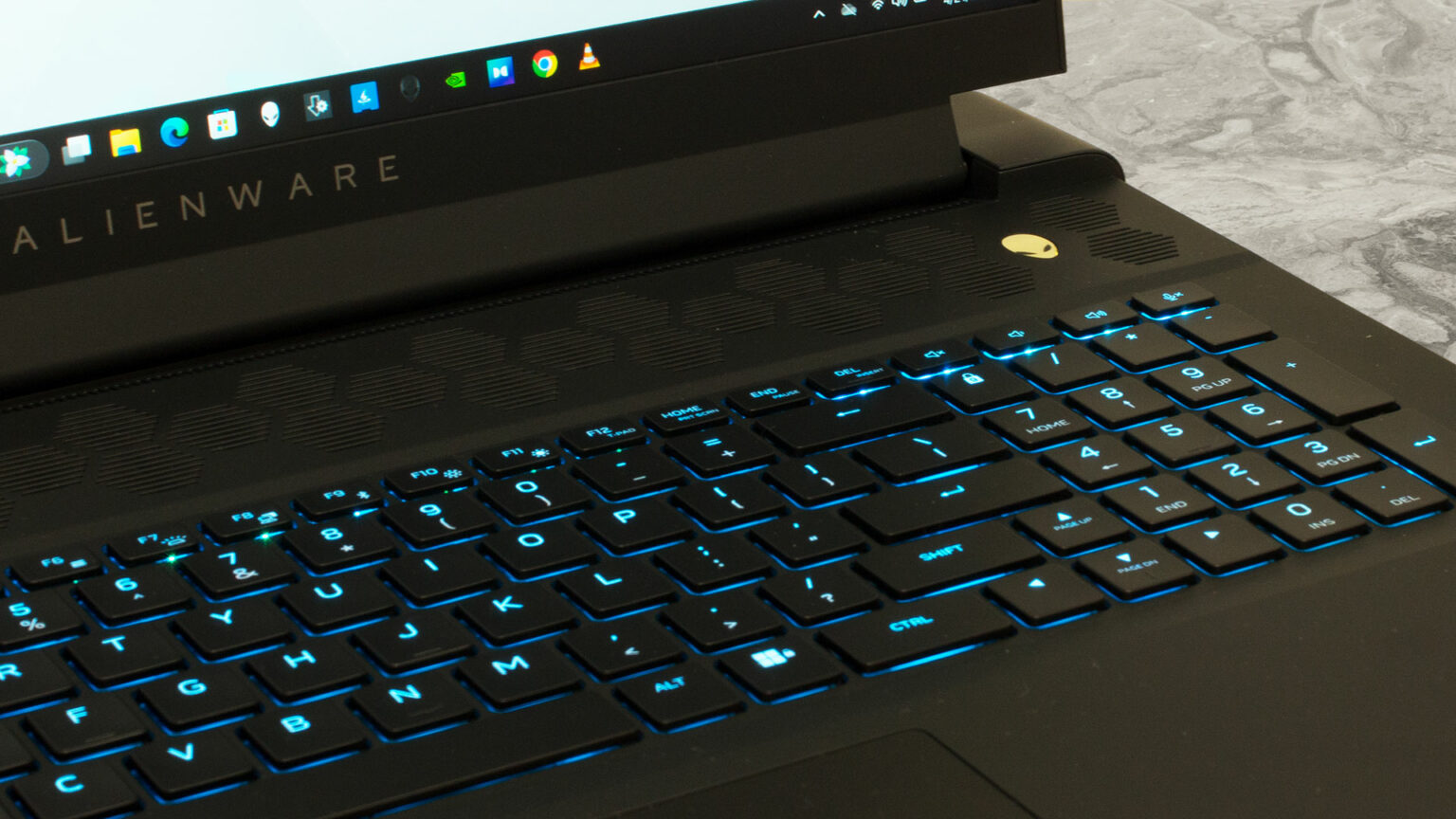 Alienware m18 R2 review - Top-Tier Performance with a Few Pricey Quirks | LaptopMedia.com