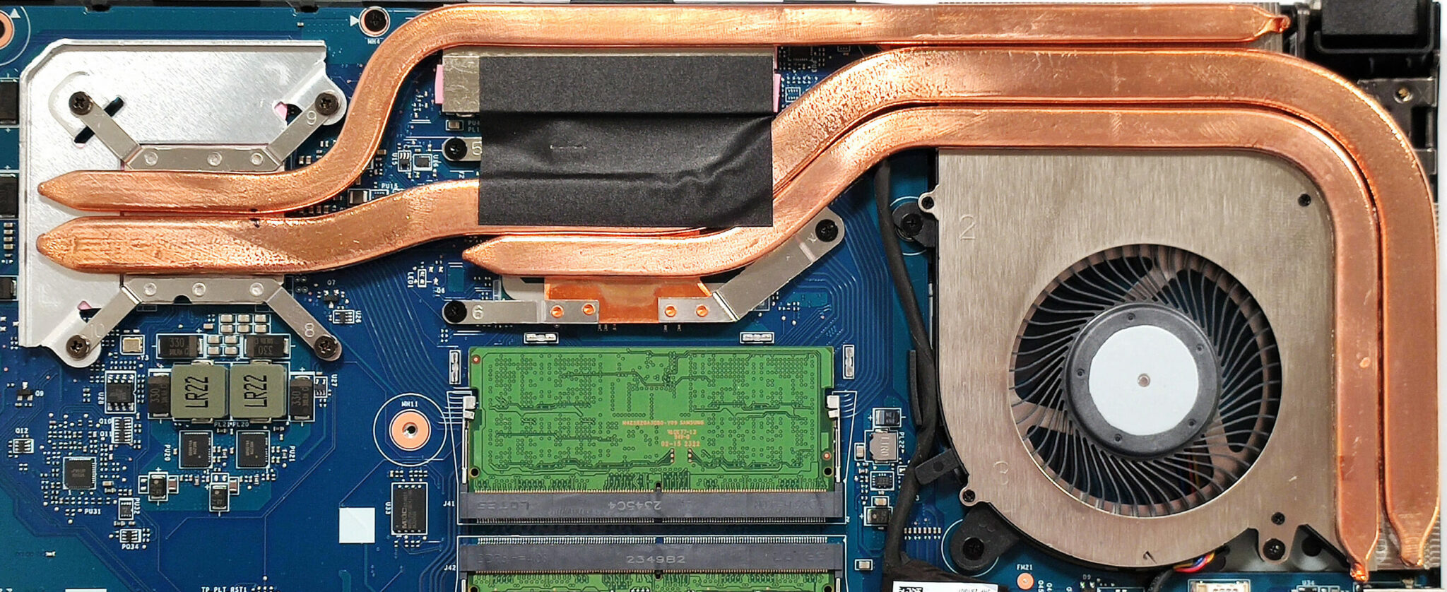 Recensione di MSI Cyborg 15 A13V - Un nuovo modo di giocare a prezzi accessibili: Temperature e ...