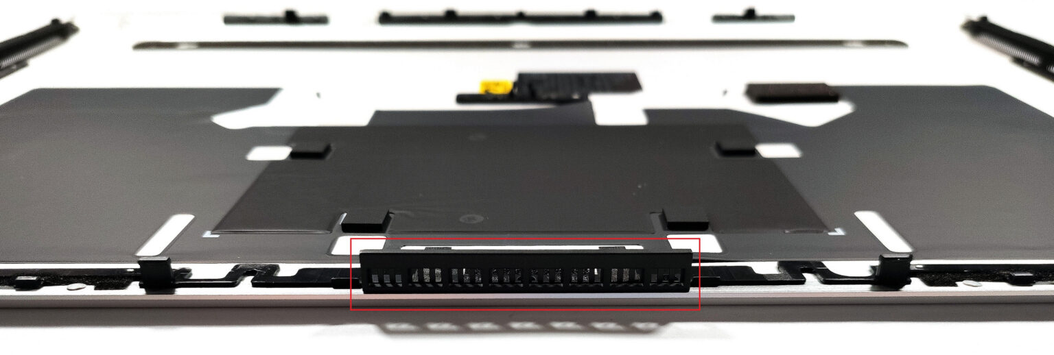 How to Open Dell XPS 16 9640 - disassembly and upgrade options ...