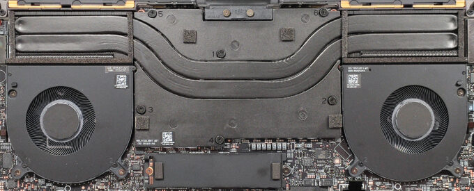 How to Open Dell XPS 16 9640 - disassembly and upgrade options ...