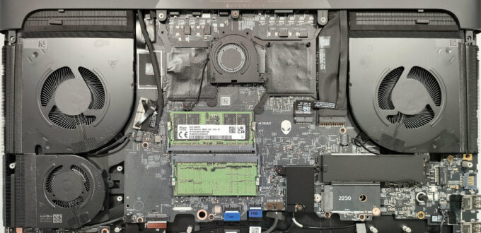 How to open Alienware m18 R2 – disassembly and upgrade options ...