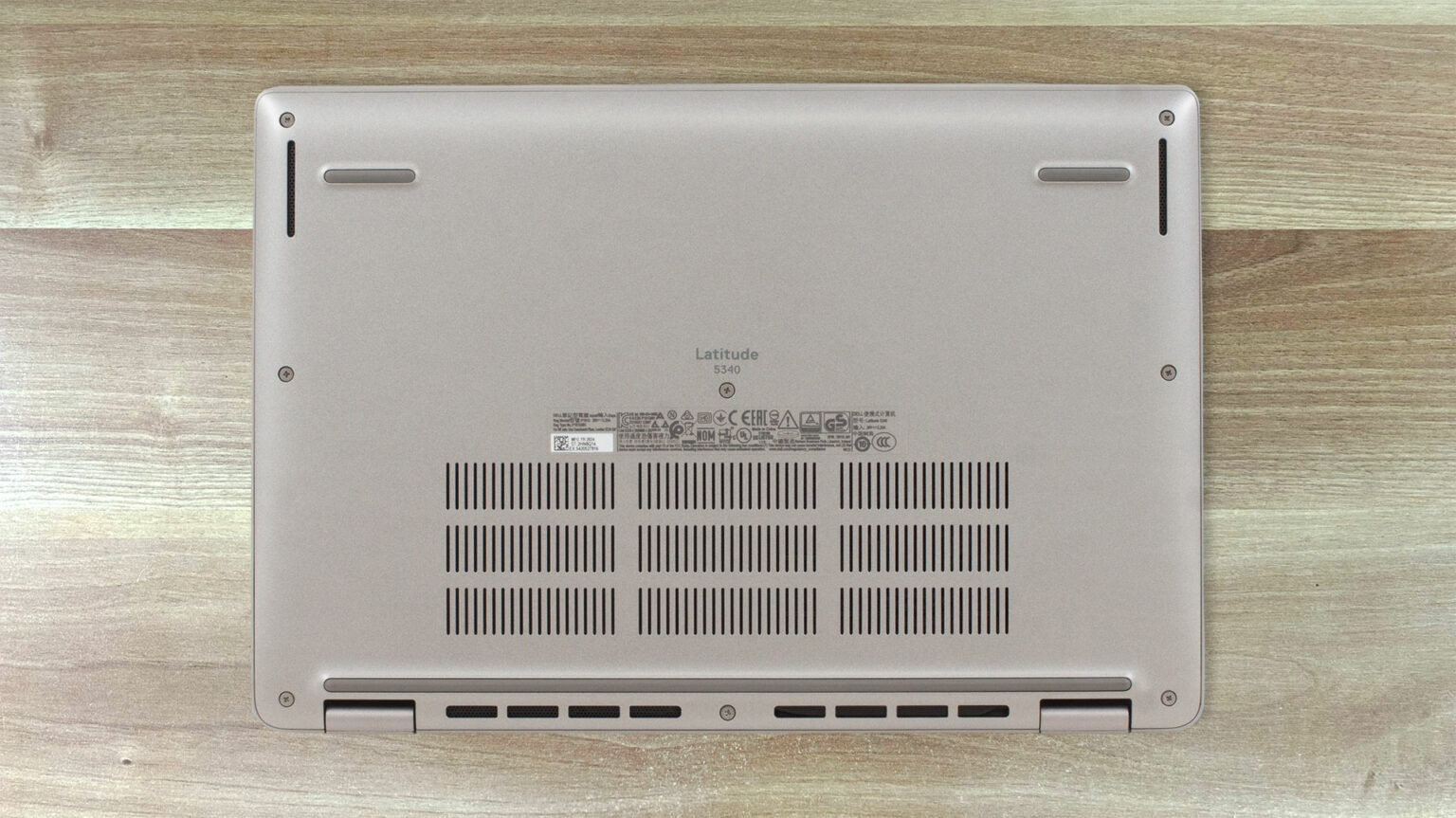 Dell Latitude 5340 review - Travel-Ready Snappy Device | LaptopMedia.com