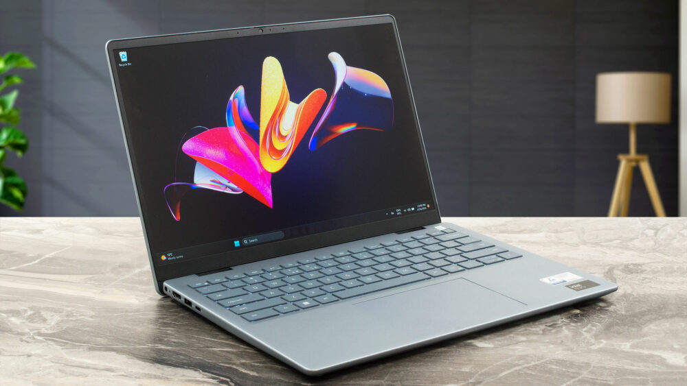 Dell Inspiron 14 Plus 7440 review - A Well-Rounded Laptop | LaptopMedia.com