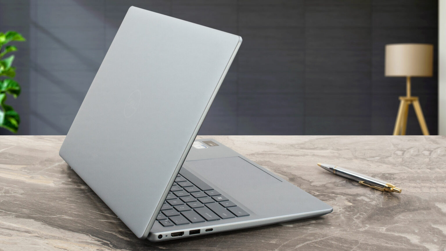 Dell Inspiron 14 Plus 7440 review - A Well-Rounded Laptop | LaptopMedia.com