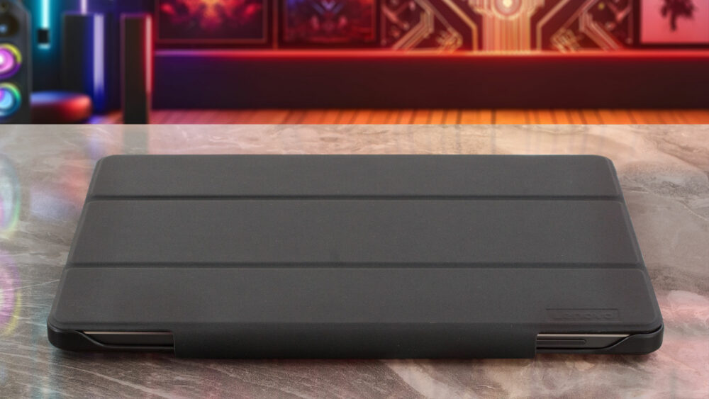 Lenovo Legion Tab (TB320FC) review - Small But Deadly | LaptopMedia.com