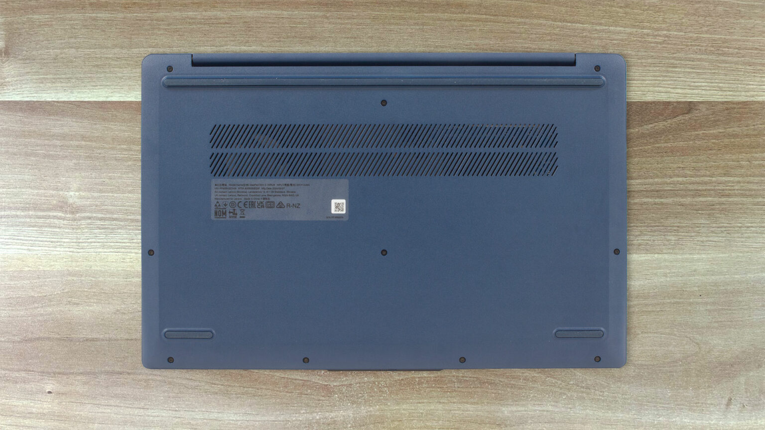 Lenovo IdeaPad Slim 3i Gen 9 (15, Intel) review - Budget Workhorse with ...