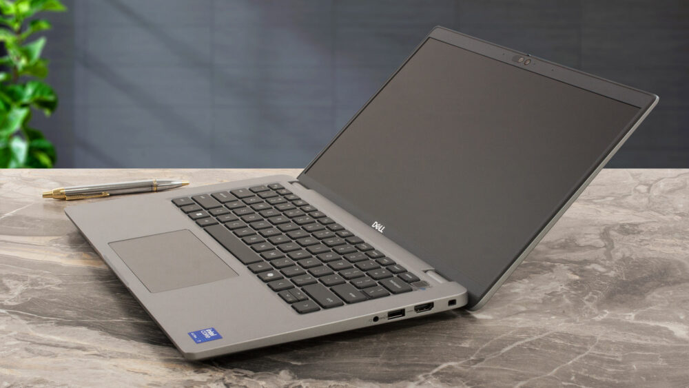 Dell Latitude 5450 review - Small but Fast | LaptopMedia.com