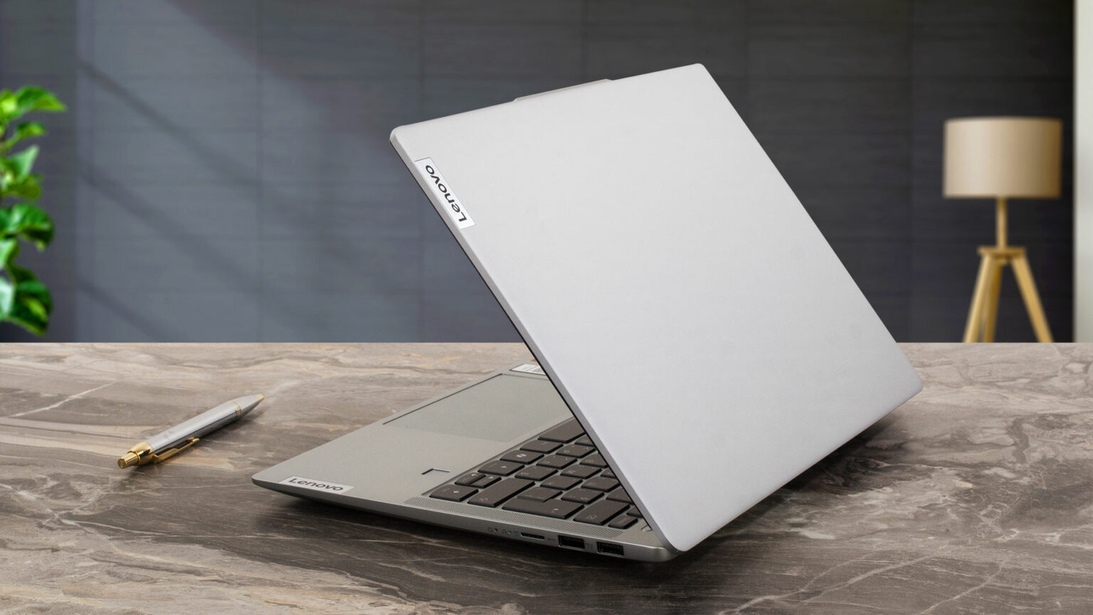 Lenovo IdeaPad Slim 5 Gen 9 (14" AMD) review - Long Battery Life, Quiet ...