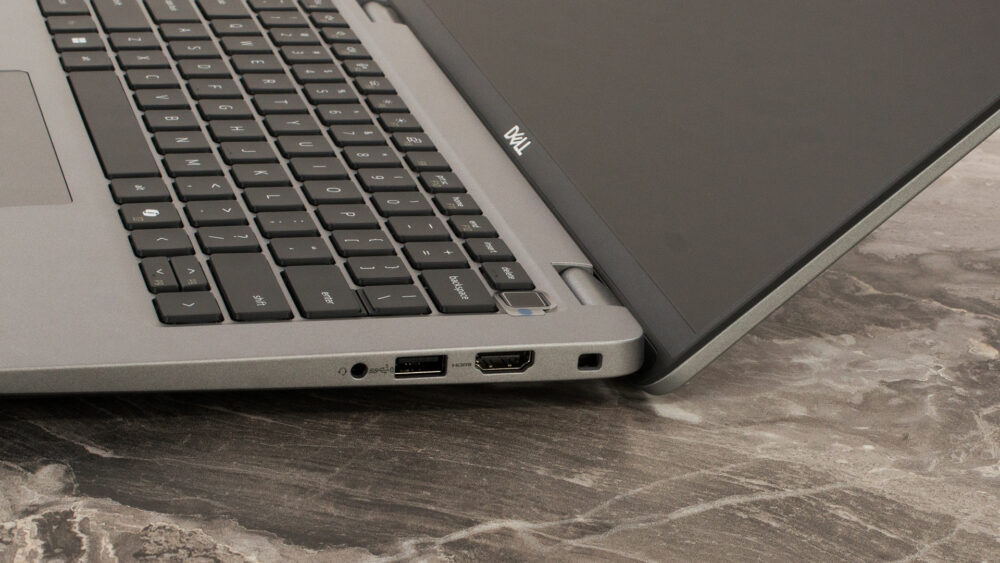 Dell Latitude 5450 review - Small but Fast | LaptopMedia.com