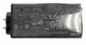 华硕 Zenbook S 16 (UM5606) 评测 - 高性能、高效率的超薄机身 | LaptopMedia 中国